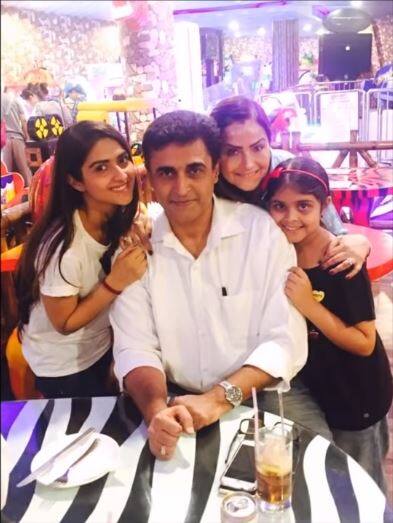 Mohnish Bahl Family